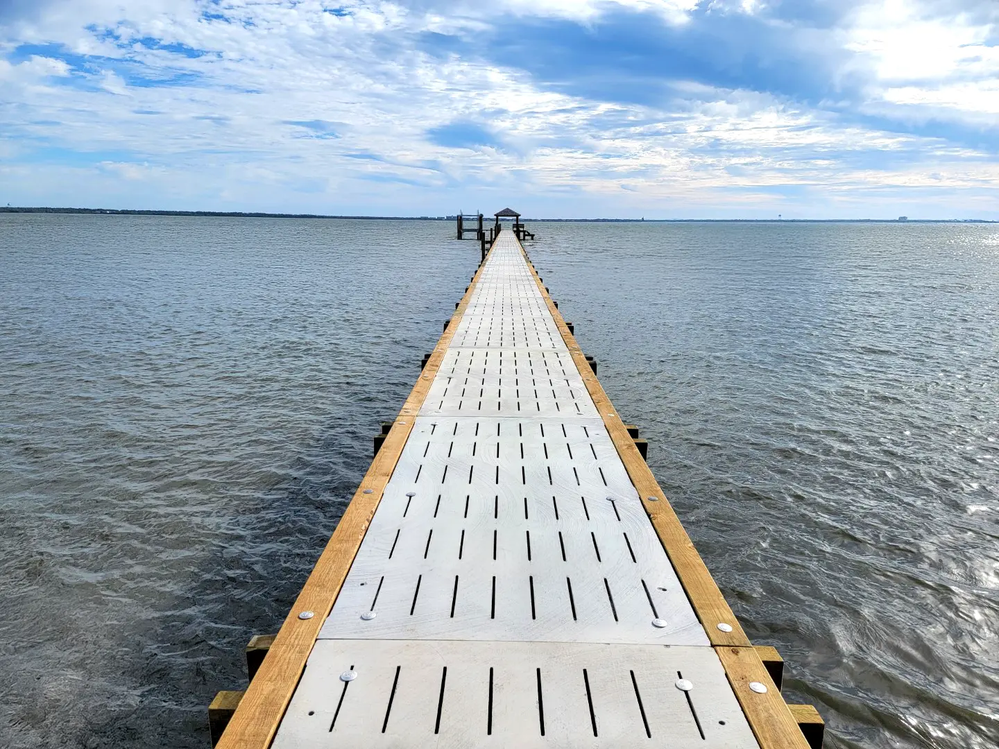 400' Dock with Boat Lifts - Riverfront Docks